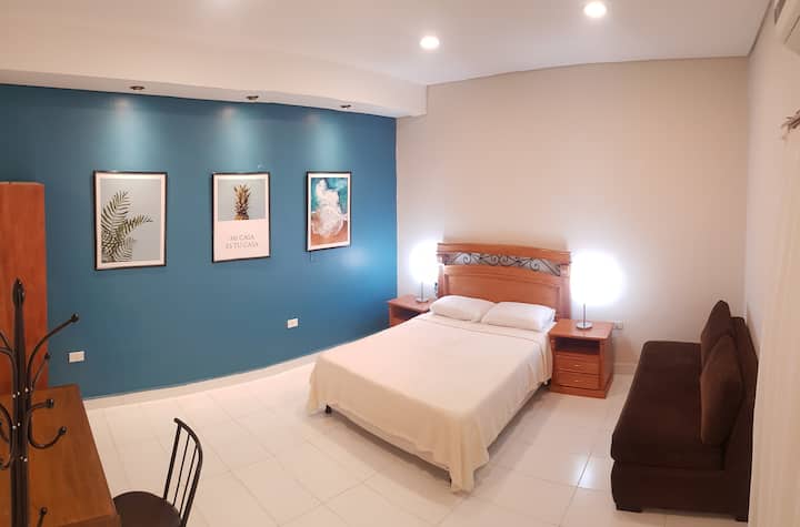 Casa - Amplia Habitación - Zona Centro - Asunción