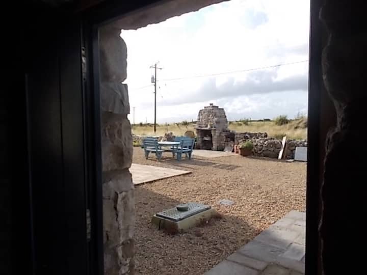 Pat's Cottage,Donegal Coastal Retreat.Creevy Pier. - Cabins for Rent in ...