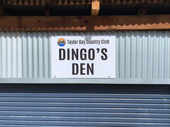 Taylor Bay Country Club Dingos Den - Eildon
