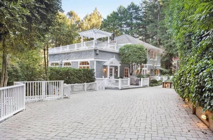 5 Star Renovated Mill Valley Mansion - Stinson Beach, CA