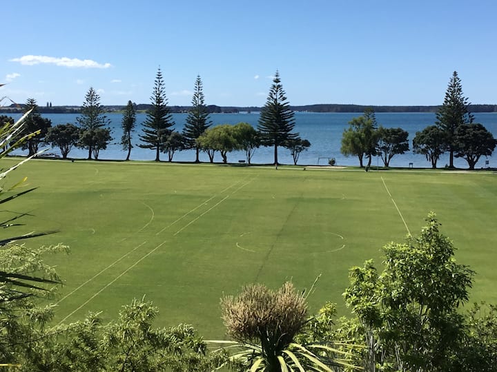Relax & Unwind In Matua. - Tauranga