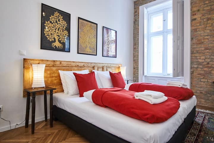 Annie's 3bed & 3bath, City Centre - Budapest