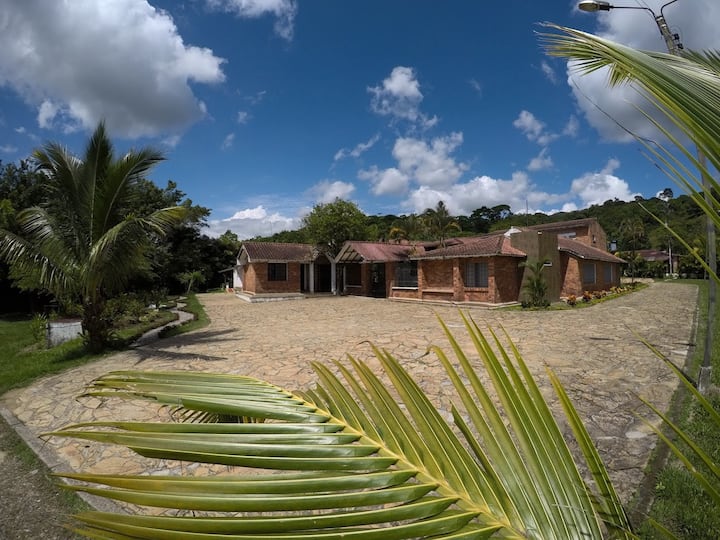 Chiriguare Casa Campestre Afueras De Villavicencio - Villavicencio