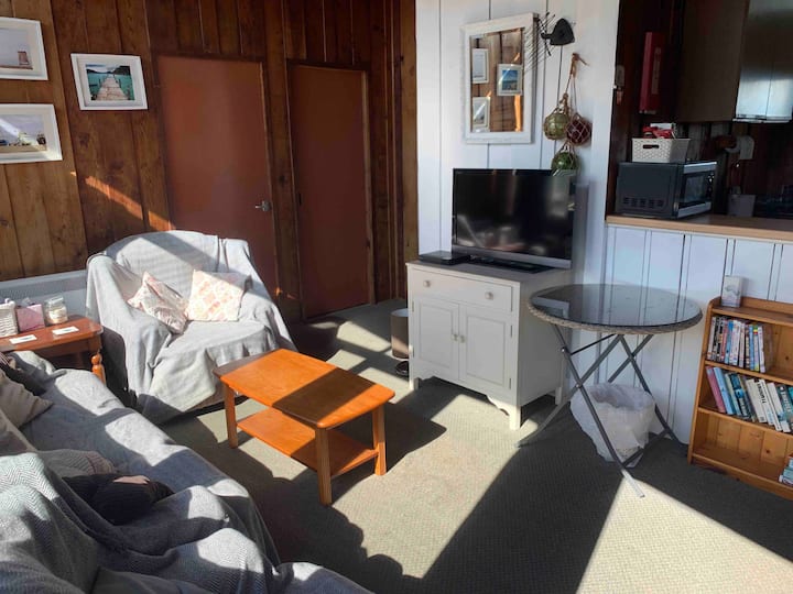 Cosy Cedar Wood Chalet, Seaton, Devon With Decking - Branscombe