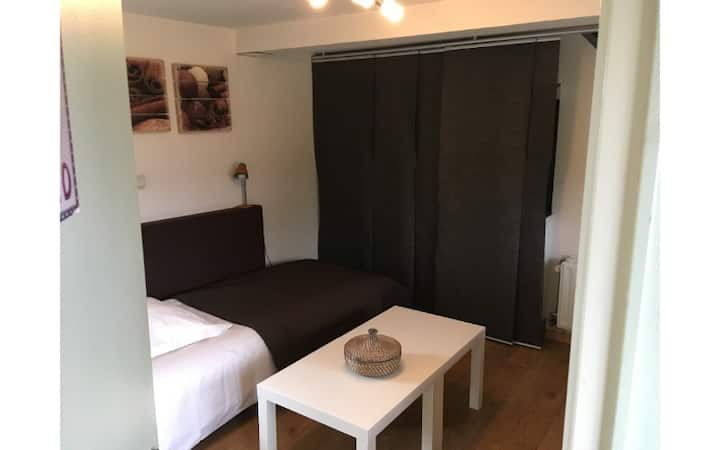 Chambre D'hôtes De Zoete Kers Avec 5 Chambres - Chambre 'Chocolat' - Meulebeke