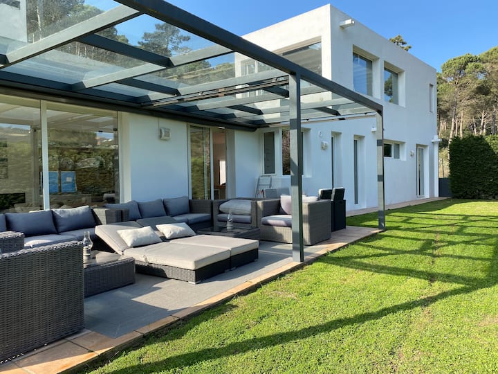 Casa Y Loft Minimalista, Jardín Y Parking Privado - Sa Riera