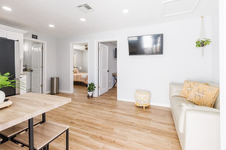 Lovely & Wonderful Apartment In The 💖Of Brandon! - Riverview, FL