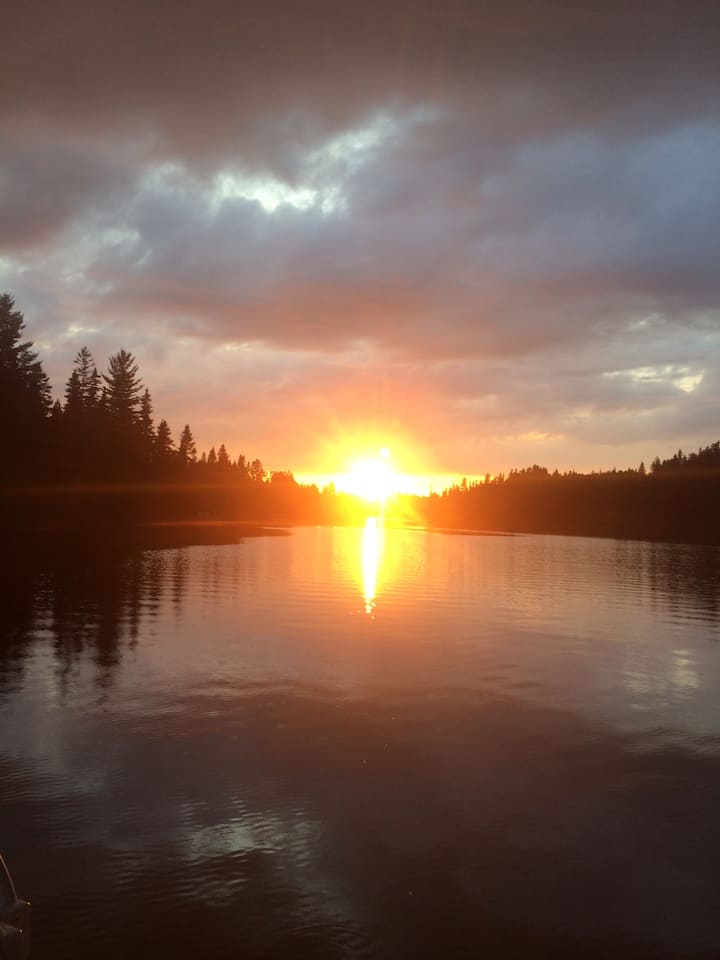 Chalet En Bois Sur Le Bord De L'eau - Alma