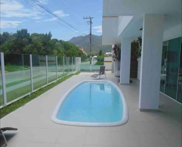 Apartamento Completo Na Praia Palmas Do Arvoredo - Governador Celso Ramos