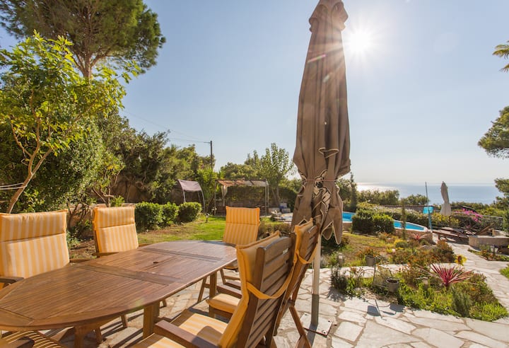 10 Handpicked Airbnb Vacation Rentals In Attica, Greece - Updated 2025 ...