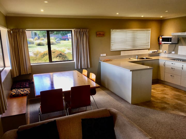 Lakefront Cottage 3 Bedroom - テカポ湖