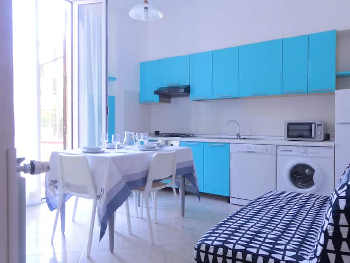 Bilocale Con Due Terrazzi - Varazze