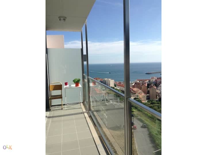T2 Com Varanda E Vista Mar E Castelo Em Sesimbra - Sesimbra