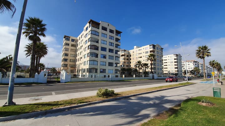 Amplio, Acogedor Y Muy Cómodo Departamento - La Serena