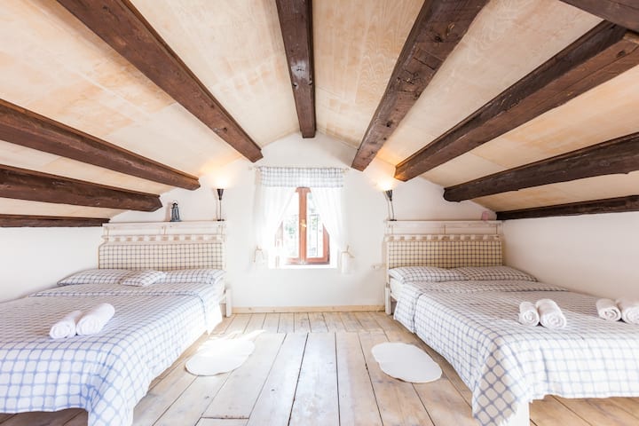 Charming 2 Floor Apartment - Zadar