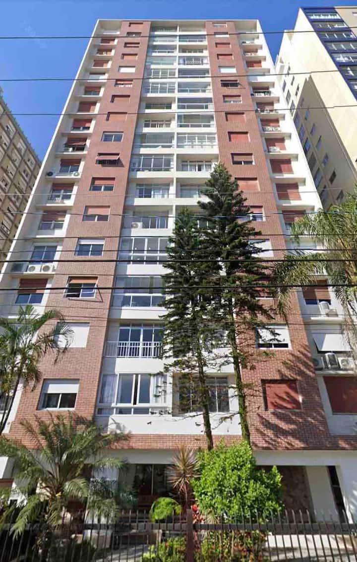 Apto Em Frente A Praia Mais Famosa De Santos - Santos