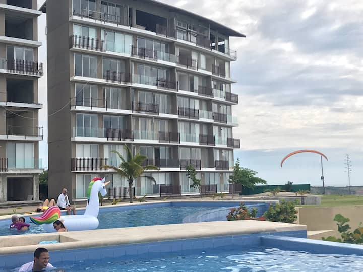 Intimo Lugar, Para Grandes Momentos - Ayangue