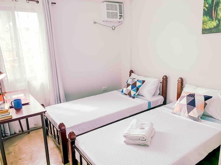 ❤Wifi✔netflix★tv-ayala Mall-sm -Hot&cold Shower#28 - Cebu