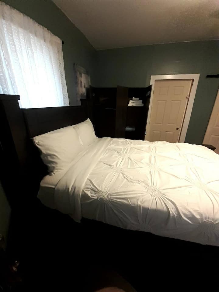 Lovely Studio Hotel Style Mic Frig Own Bath & Intr - Frances Slocum State Park, Wyoming