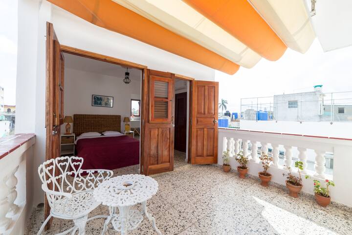 Casa La Realidad B&b (Wifi) Suite With Terrace - La Havane