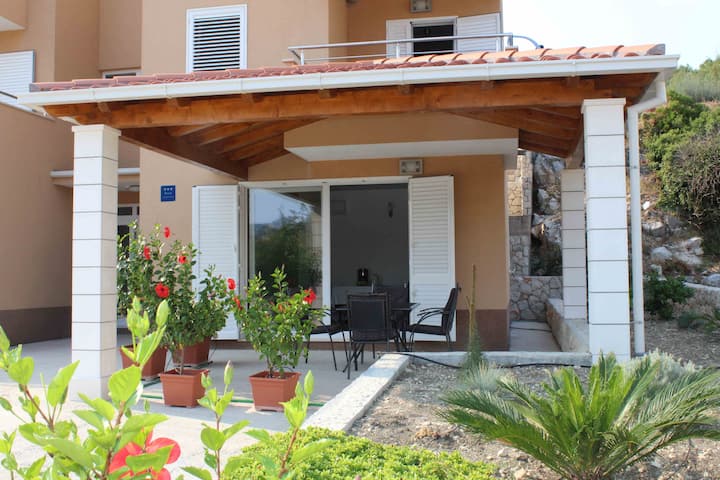 Slanobayapartments - Confortable & Garden View - Slano