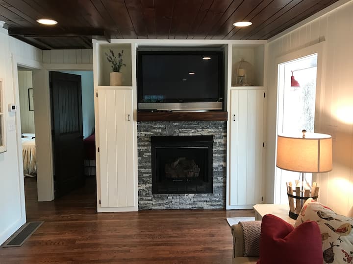 Secluded Peaceful Cottage •Walk To Cashiers •Pets - Cashiers, NC