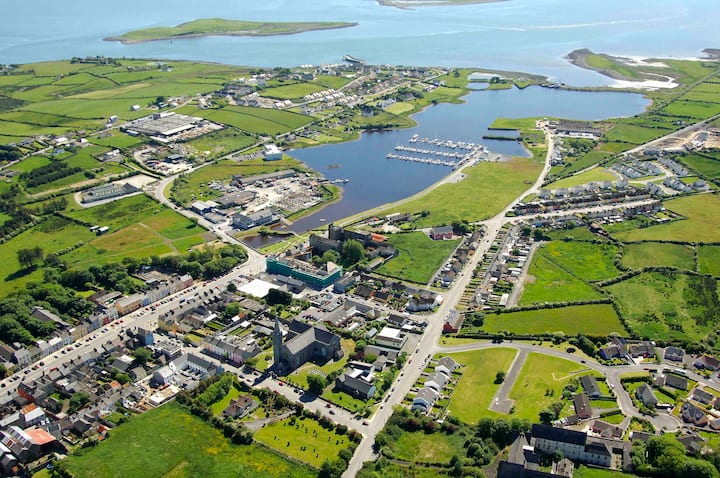 Tarbert Vacation Rentals & Homes - County Kerry, Ireland | Airbnb