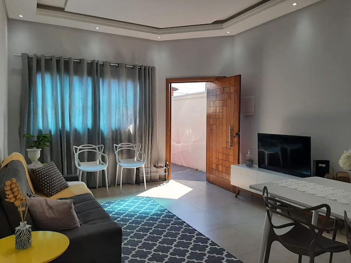 Pinda Casa Confortável, Cama Casal Com Magnéticos - Pindamonhangaba