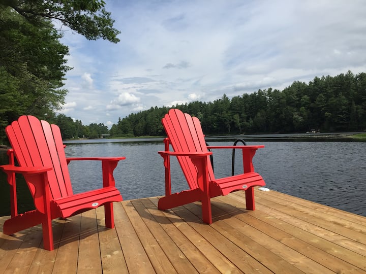 Newly Renovated Four Bedroom Muskoka Cottage - Huntsville