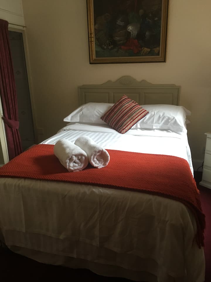 Double Ensuite Bedroom At Hamlet House Bb - Warwickshire