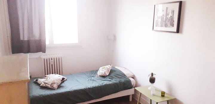 Chambre Privée Dans Logement Calme Et Lumineux - Valence