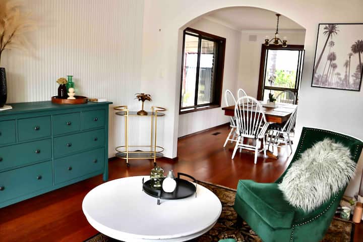 Spacious Large Family Friendly House - Laverton