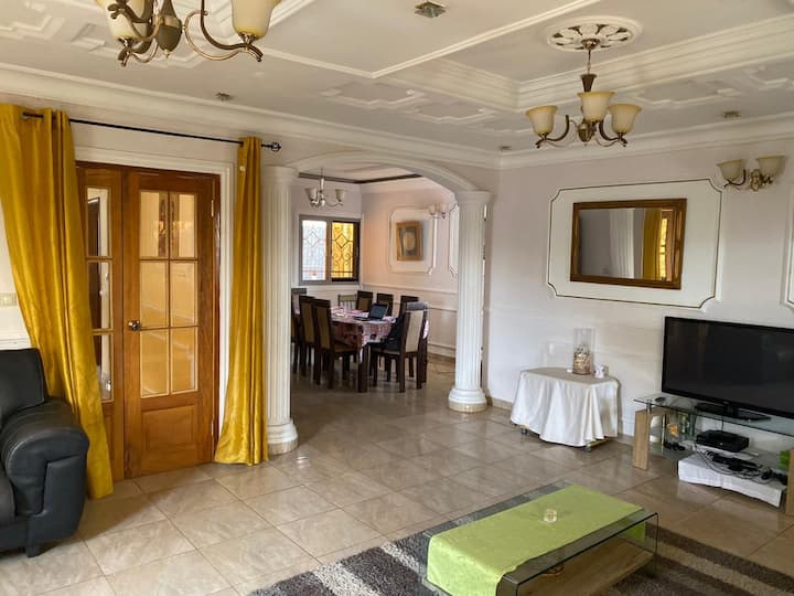 Deluxe Villa Dans Quartier Chic - Douala