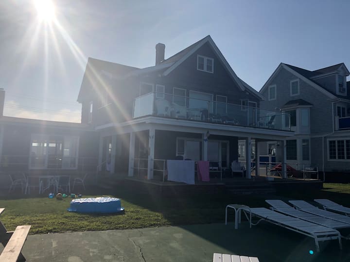 Beautiful Beach-front Home; Perfect For Families! - Wells