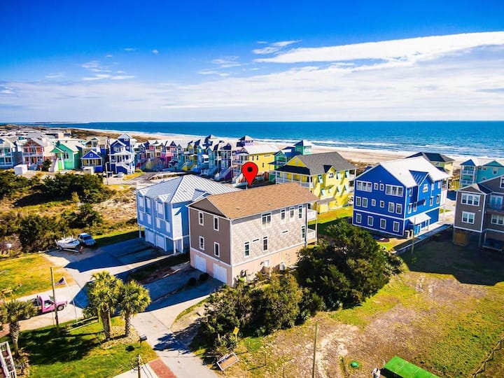 2 Min Walk To Beach | Ocean Views | Sleeps 6 - Atlantic Beach, NC