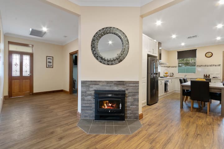 Williamstown Bed And Breakfast S.a. - The Barossa Council