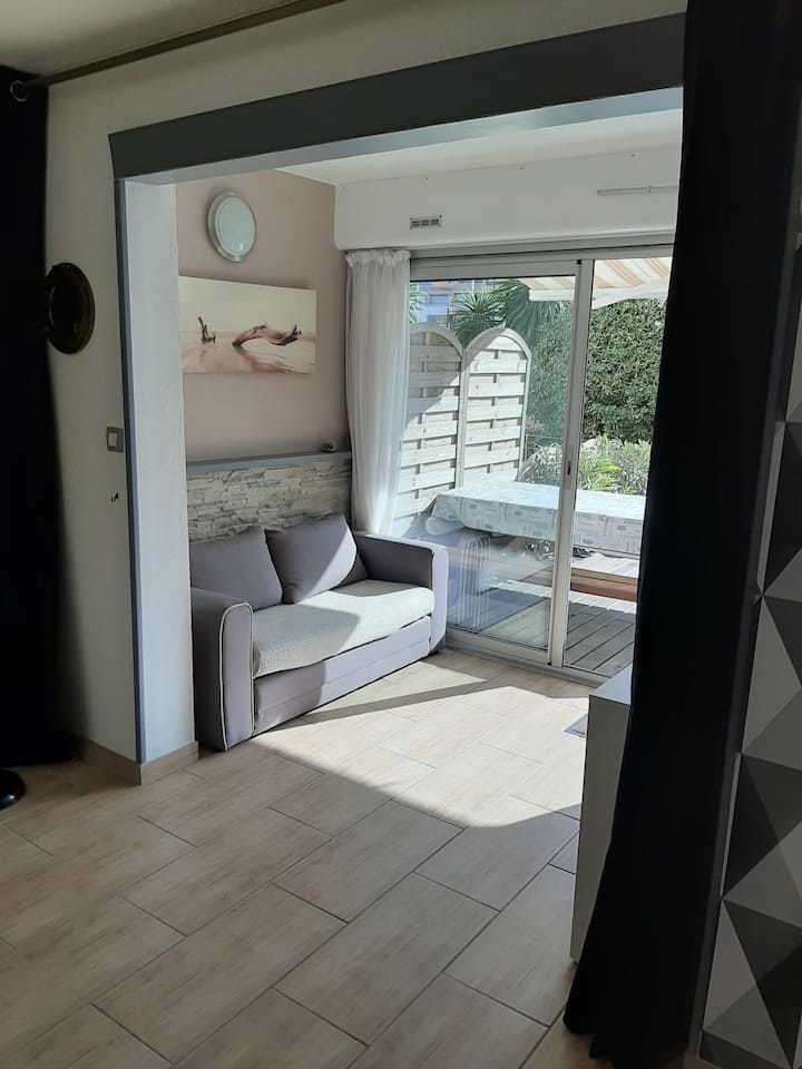 Idéal Famille Proche Port Et Plages, Vue Bateaux - Agde