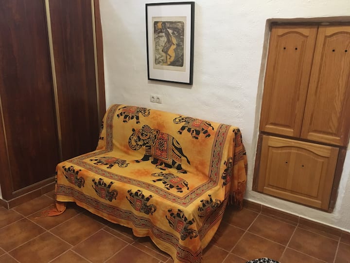 Nick's Cave, Yellow Moon Room / Pool And Breakfast - Vera