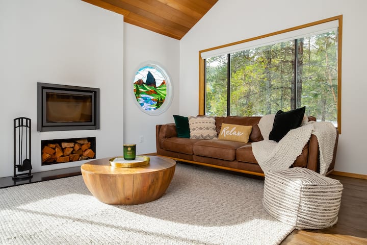 Pinecrest Lake Cabin: Nature, Light, Paradise - Canada