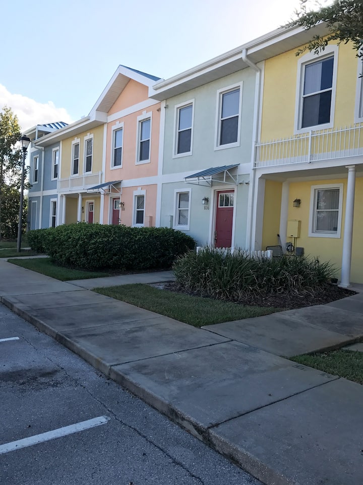 Heritage Keys Serenity Townhouse - Kissimmee, FL