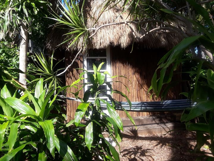 Tiki Hut On Urban Farm And Animal Sanctuary - Miami