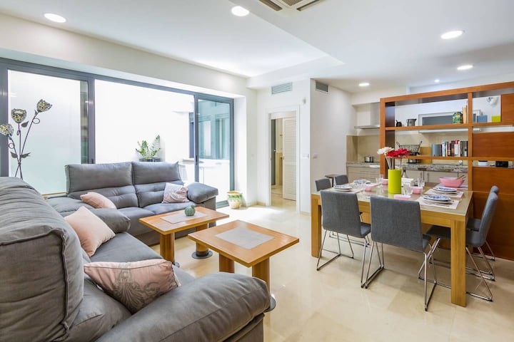 Nuevo Lujoso Apartamento (+140m2 & 8pax) - Seville
