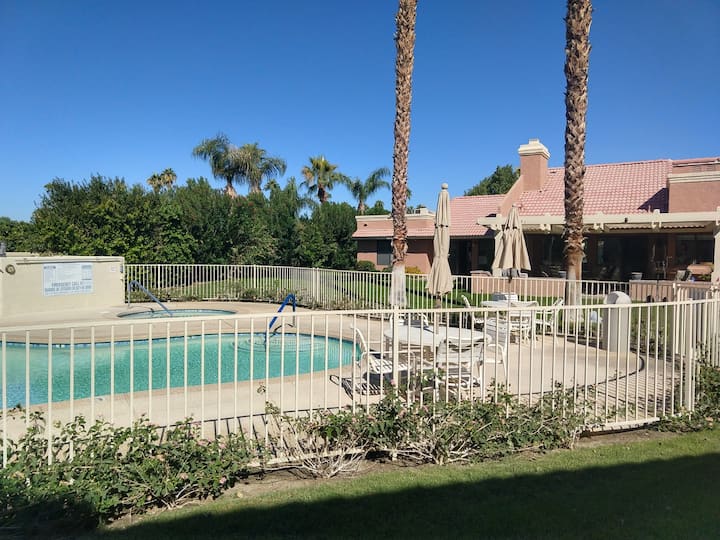Luxury Condo - Tranquil Desert Retreat - Palm Desert, CA