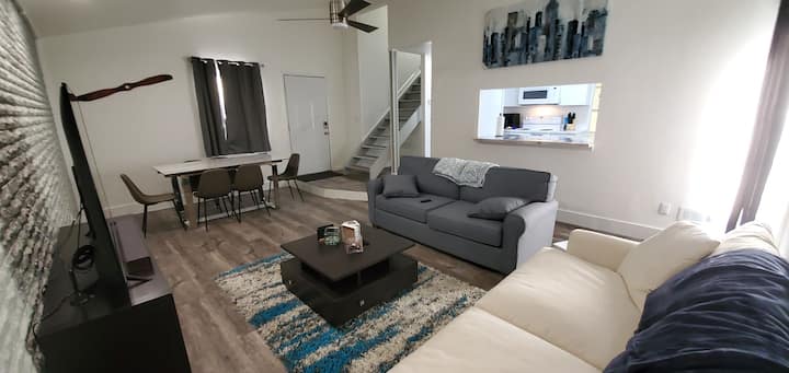 Spread Out In This Lovely Massive 3 Bedroom Space - Dayton, OH