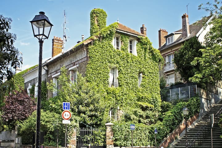 House With Garden Inside Paris - Paris