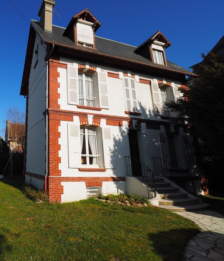 Villa 4 Chambres Avec Jardin Au Cœur De Deauville - Blonville-sur-Mer