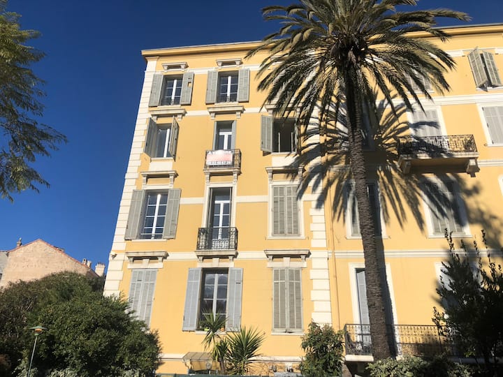 2 Pièces Avec Parking – Cœur De Cannes - Cannes