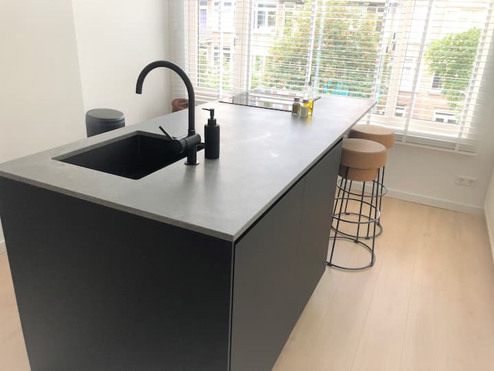 Charming & Complete Modern Design Apartment - Rotterdam