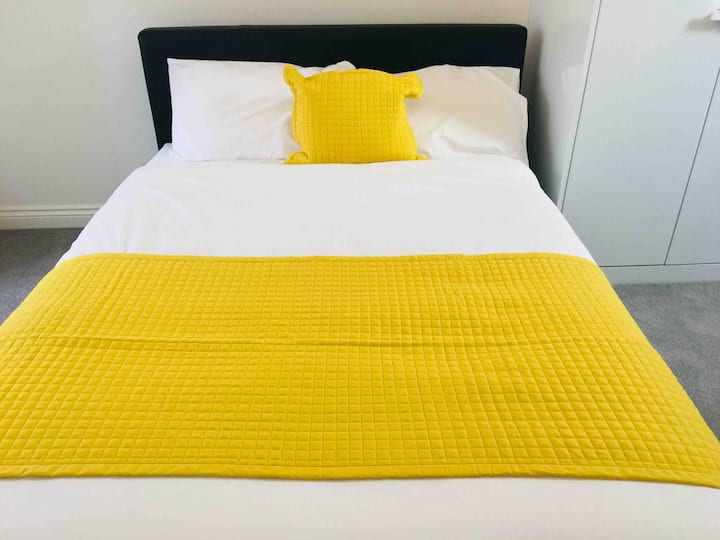 Large Double Room, Ensuite. Abingdon - Wantage