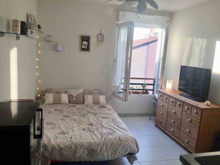 Nice *Studio Promo* Wifi Calme Proche Gare/tram - Nice